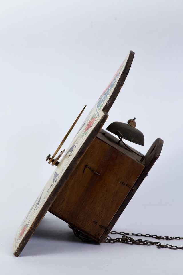 VERY RARE ANTIQUE GERMAN BLACK FOREST SHIELD CLOCK | eBay