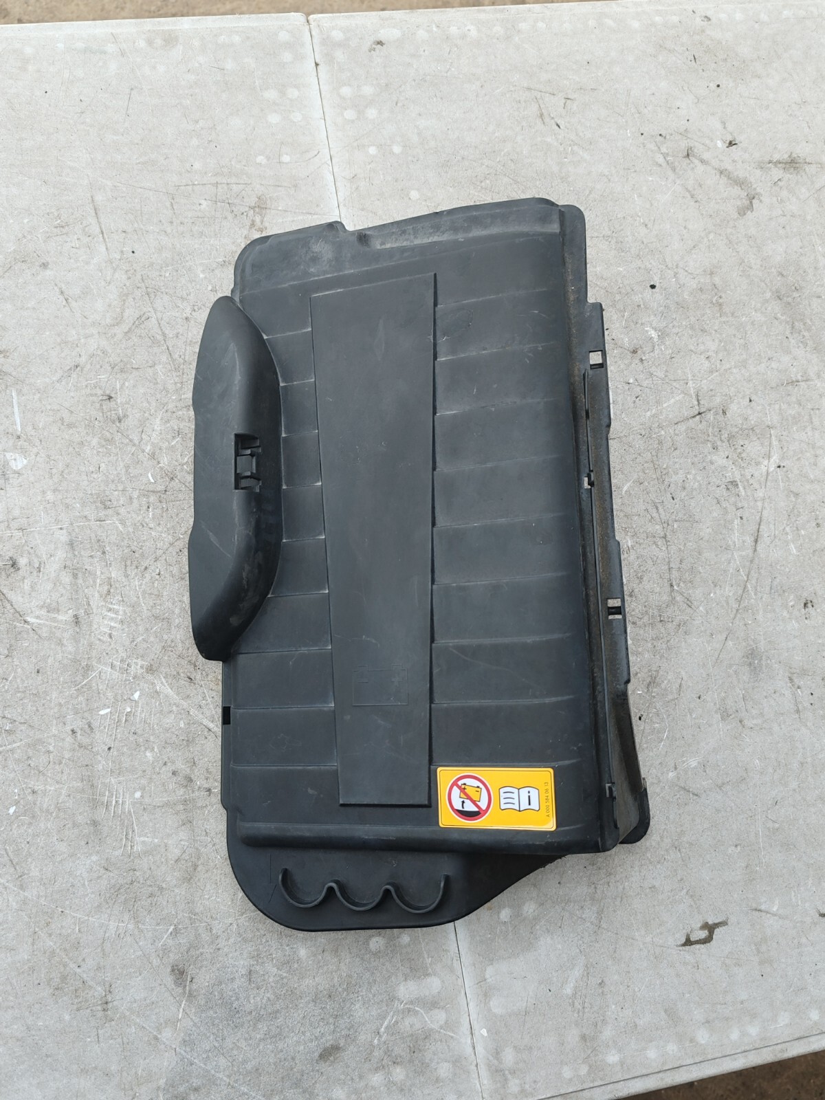 MERCEDES A CLASS W176 2014 1.5 DIESEL BATTERY TOP COVER LID A2465410005 ...