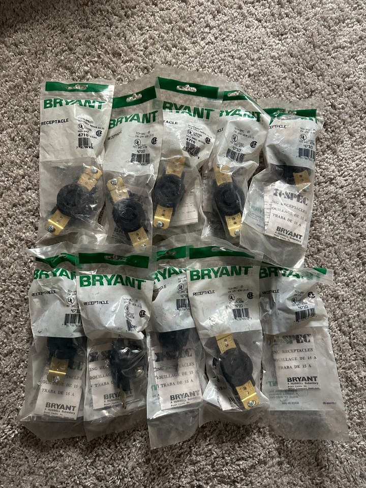 Bryant Hubbell HBL4710 Twist-Lock Single Receptacle 15A125V 2 Pole 3 ...