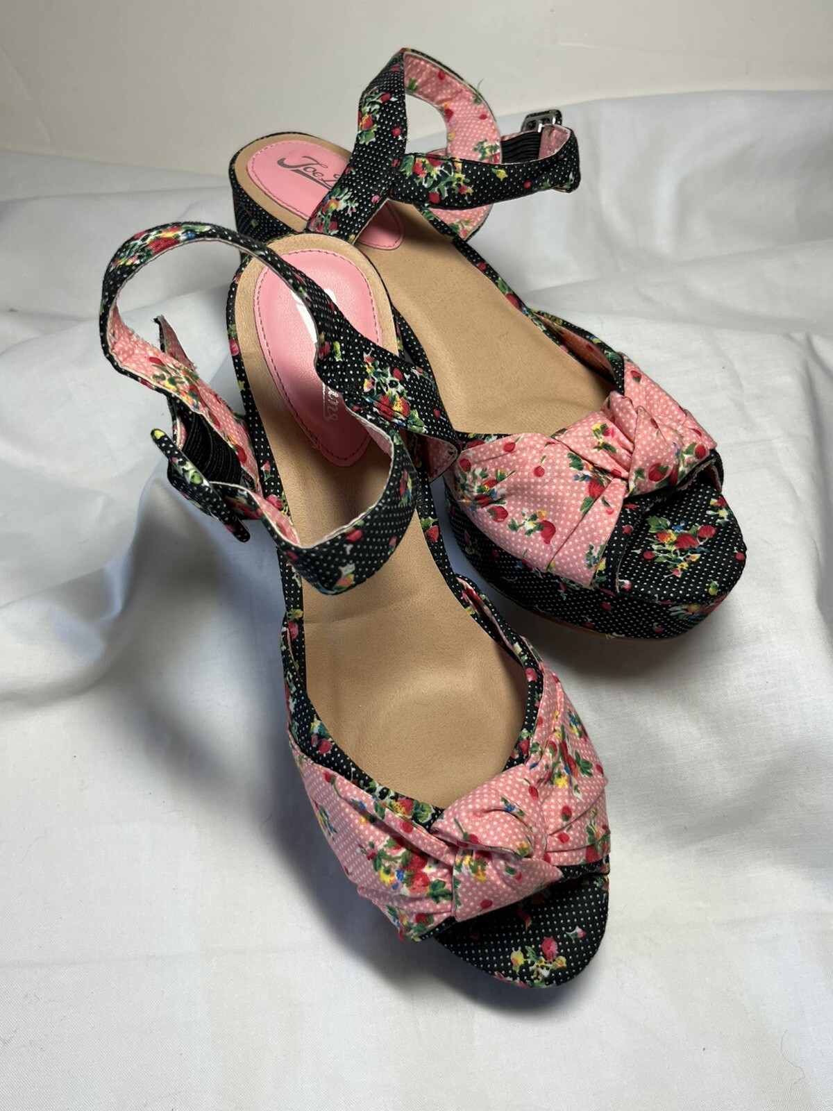 CUTE Joe Brown Pink Black Floral Print Retro Platform Sandals Cottage ...