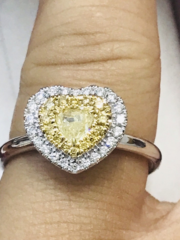 18k White gold natural Yellow diamond ring 1/2 ct Yellow Heart diamond ...