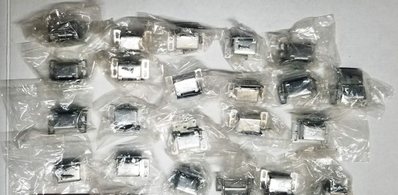 Epco Magna Tite 560 Cabinet Door Magnetic Latches - Lot of 22 - New In ...