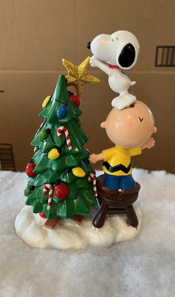 Dept 56 Peanuts Village Tree Topper Figurine Charlie Brown Snoopy ...