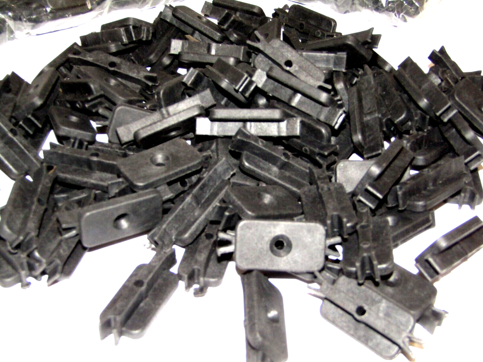 Pack of 300 - Composite Decking Clips Hidden Fixing Fasteners Plastic T ...