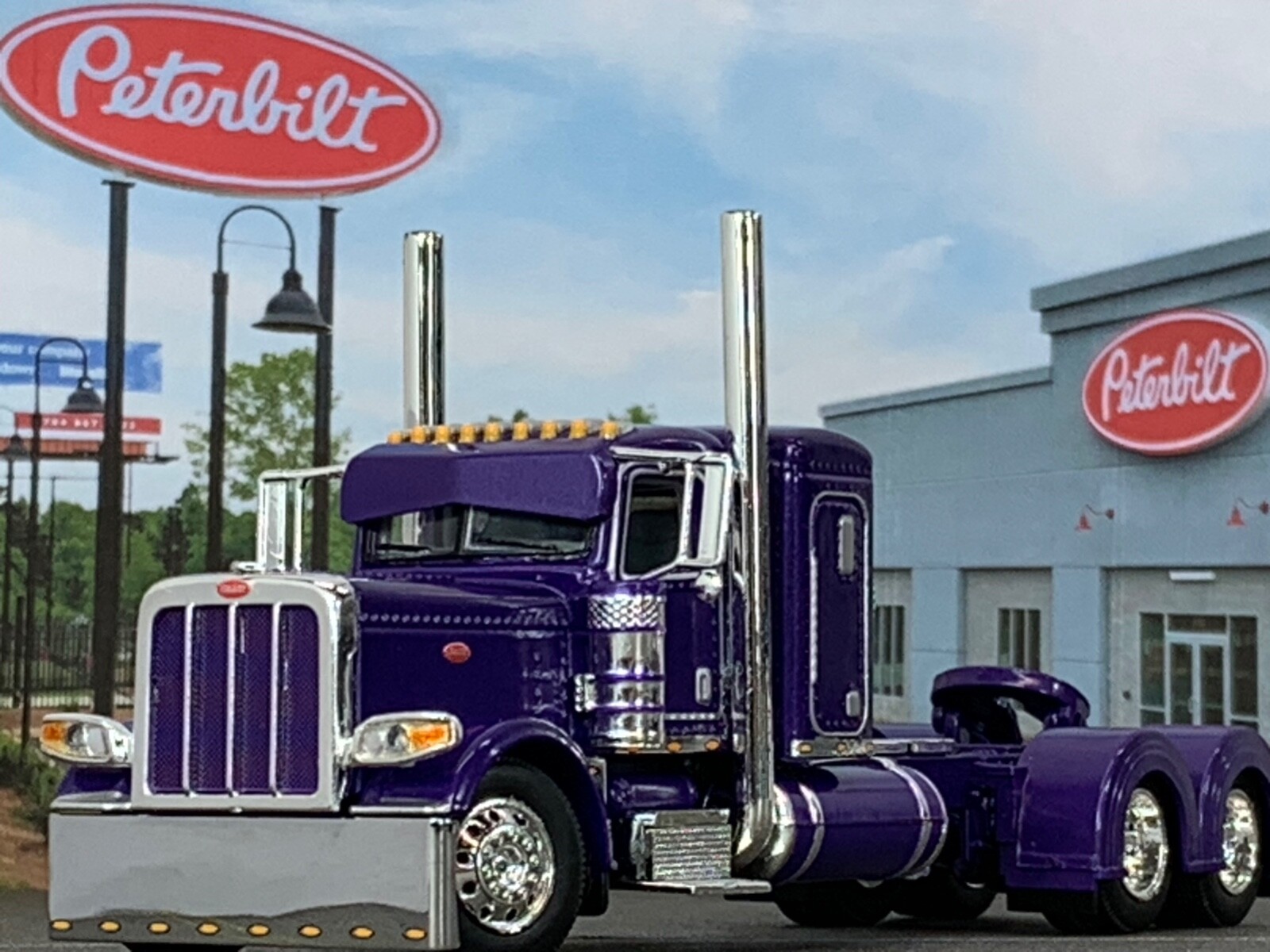 1/64 DCP PURPLE PETERBILT 389 W/ 36" SLEEPER | eBay