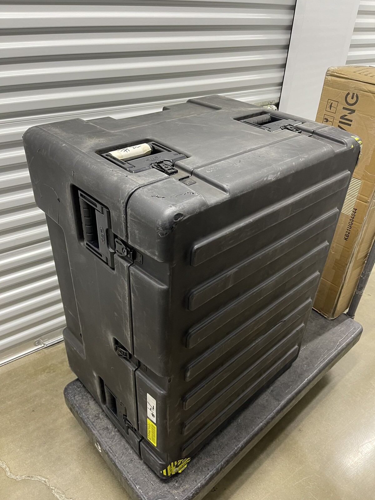 SKB Rolling Rack Hard Storage Case 12U With Molded Foam | eBay