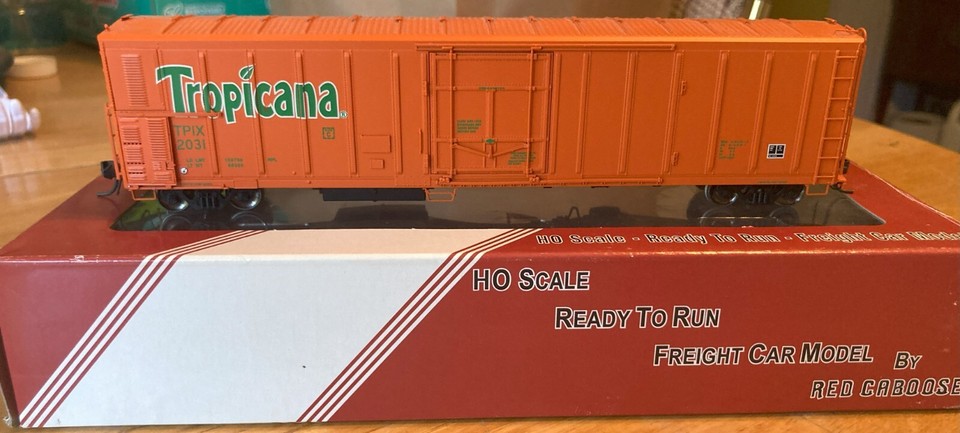 HO Scale Red Caboose RR-34819-06 Tropicana Orange TPIX 57' Mechanical ...