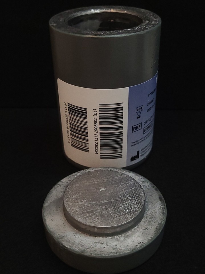 Thick-walled Lead Pig for Shielding of Radioactive Source Materials | eBay