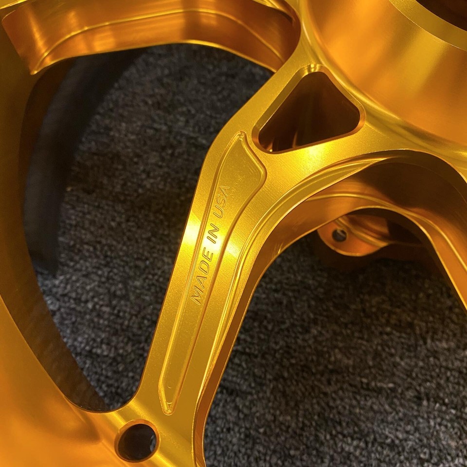 Core Moto Apex 6 wheels front & rear CBR 1000RR 2004-2007 non ABS gloss ...