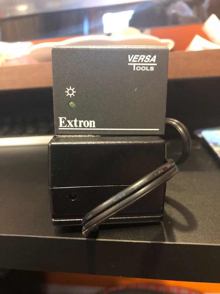 Extron Versa Tools VYC 100N Video to S-Video Decoder W/ AC Adapter | eBay