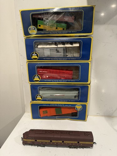 AHM Vintage Original Electric Train Set HO Scale with backdrop 6 PCS | eBay