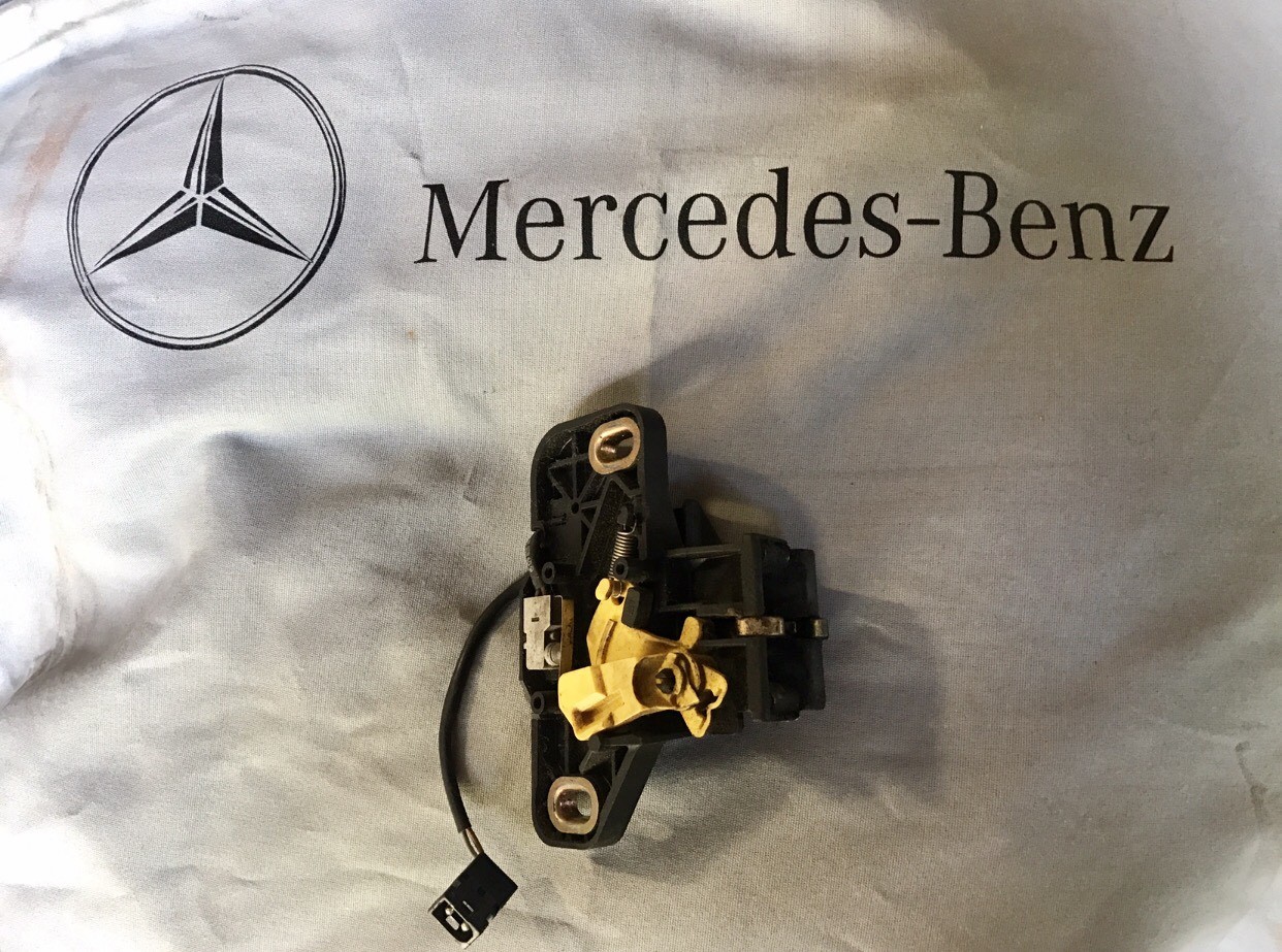 Mercedes Benz R129 300, 500SL, SL 320, 500, 600 Trunk Lid Latch ...