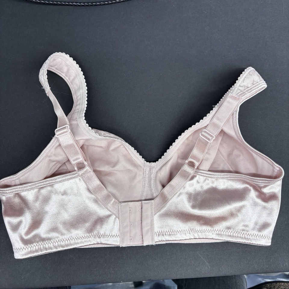 Playtex 4745 Nude 36C Wireless Bra 18-Hour Ultimate Lift Full-Coverage ...