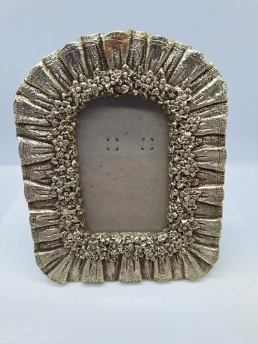 Mini Photo Frame Ruffle Flowers Silver Tone Frame 4 x 5 photo 3 x 2 | eBay