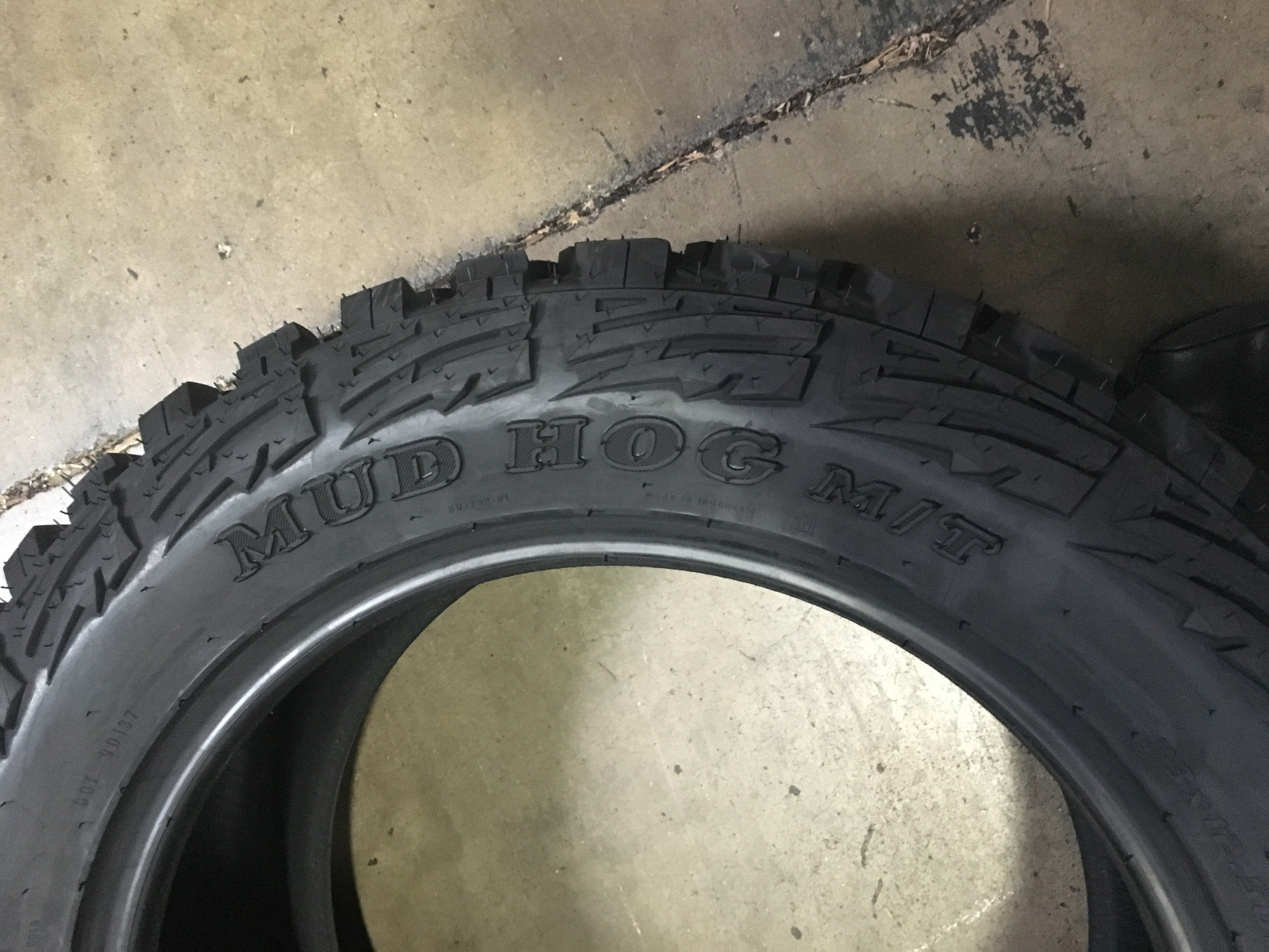 1 NEW 35x10.50R15 Kanati Mud Hog M/T Mud Tires MT 35 10.50 15 R15 6 ply ...