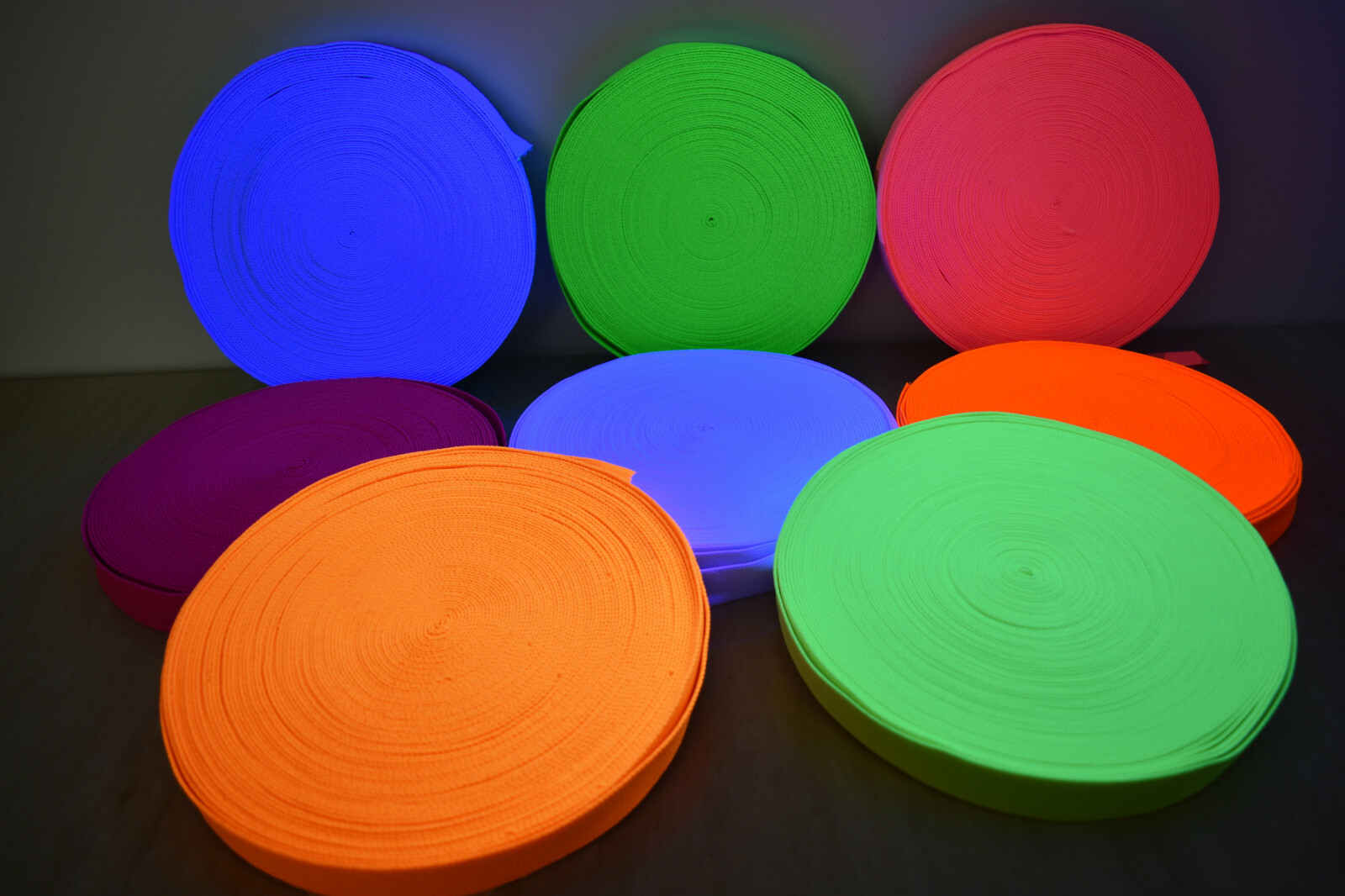 DirectGlow 80ft Blacklight Reactive GloLine Luminescent Glow Party ...