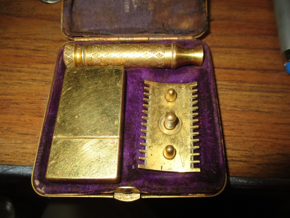 Price Reduced Vintage 1920 Gillette Safety Razor “Tuck Away” w/ Case ...