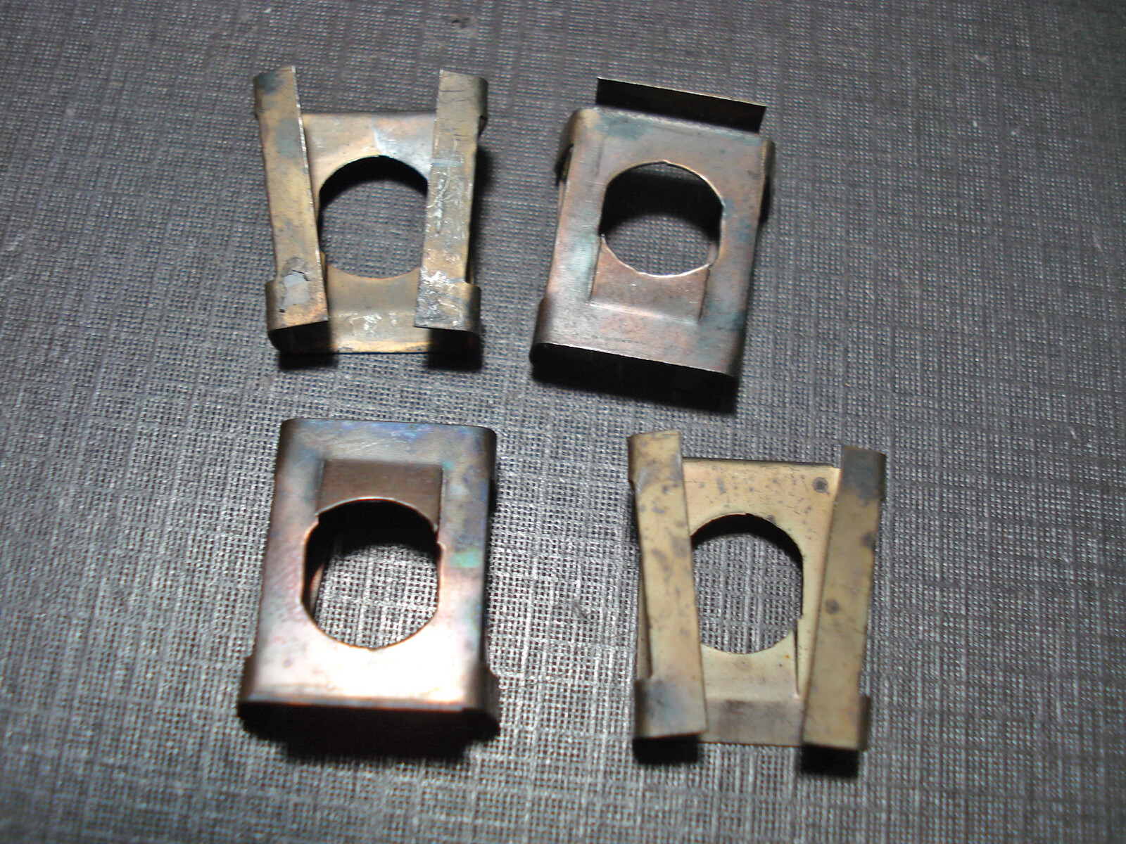 4 pc NORS Auveco vent window regulator spring clips fits 1953-1966 ...