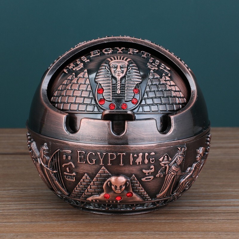 Metal Retro Decorative Ashtray with Lid To Prevent Flying Ash Carved ...