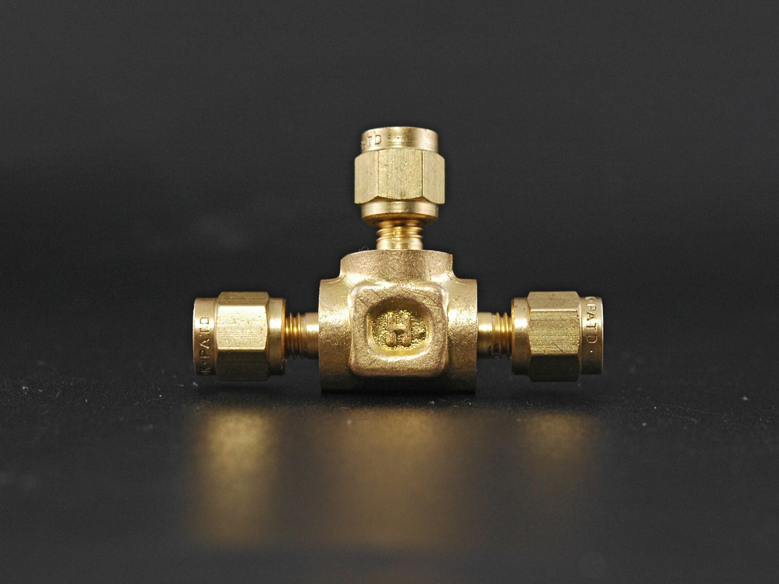 GYROLOK HOKE 1TTTBR COMPRESS TUBE FITTING UNION TEE 1/16 IN TUBE OD ...