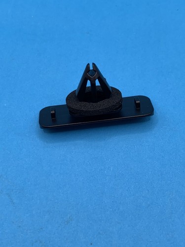 Front Fender Flare Molding Retainer Clip for Jeep Commander (Bag of 10 ...