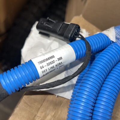 OEM Freightliner 04-32032-300 Def Line | eBay