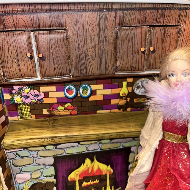 Vintage Barbie Mountain Ski Cabin Case 1972 Mattel 4283 for sale online ...