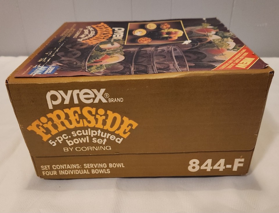 New Never Opened Vintage Pyrex Fireside 5 Piece Sculptured Bowl Set 844 ...