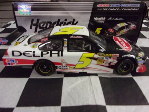 Mark Martin #5 Delphi 2010 Impala 1:24 scale Action NASCAR CX50821DHMM ...