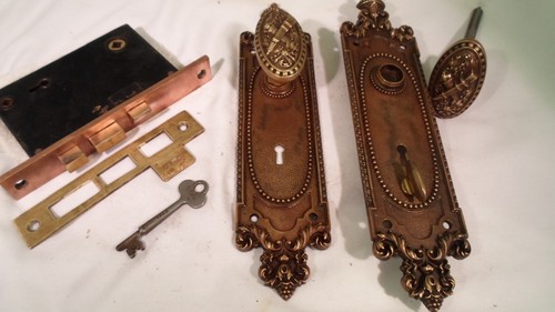 Antique Cast Brass Door Knob Set Brass Plates Lock Thumb Turn AND 2 ...