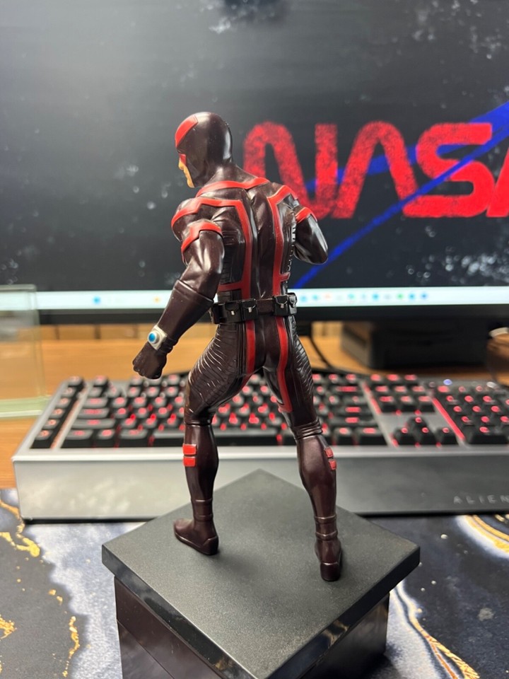 cyclops Statue Gamestop | eBay