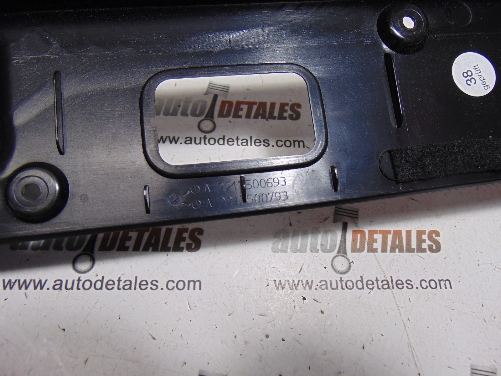 MERCEDES S CLASS W221 BOOT LID LOCK COVER TRIM A2217500693 used 2008 ...