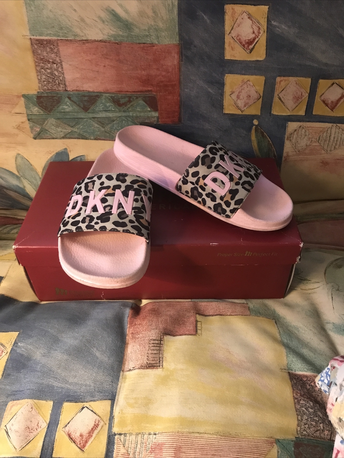 DKNY Logo Band Slides Sandals Flip Flops Pink Brown … - Gem