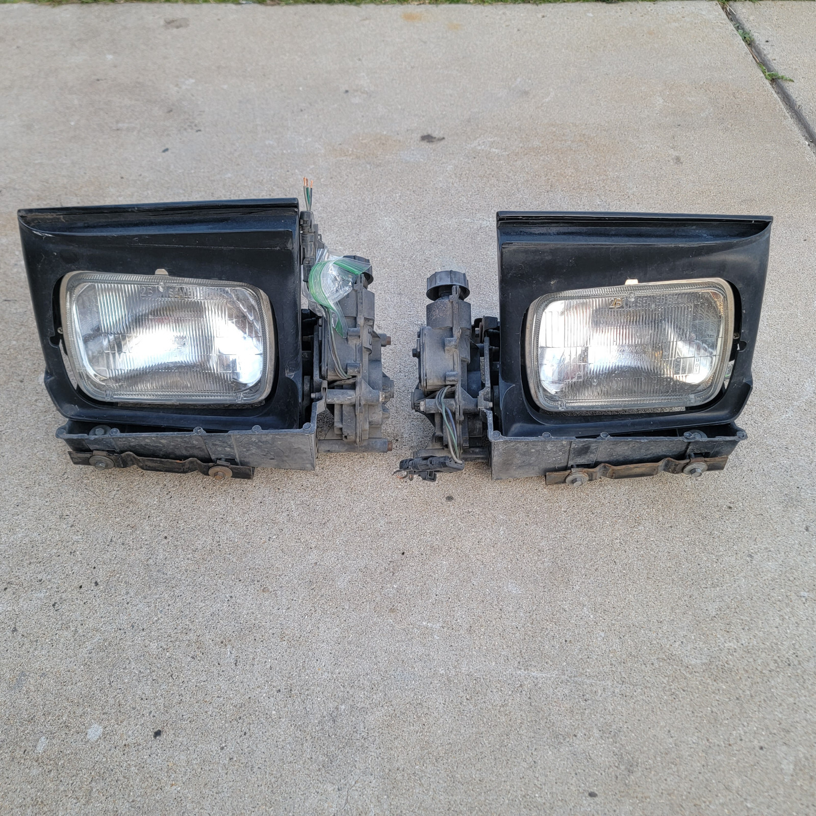 1986 Pontiac Firebird Trans Am Complete Headlight Set GTA Headlights ...