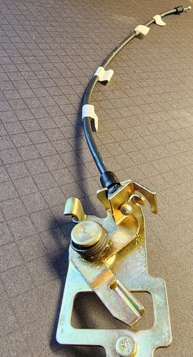 F-250 350 450 Series LF Inside Door Handle Cable Bracket Genuine 1999 ...