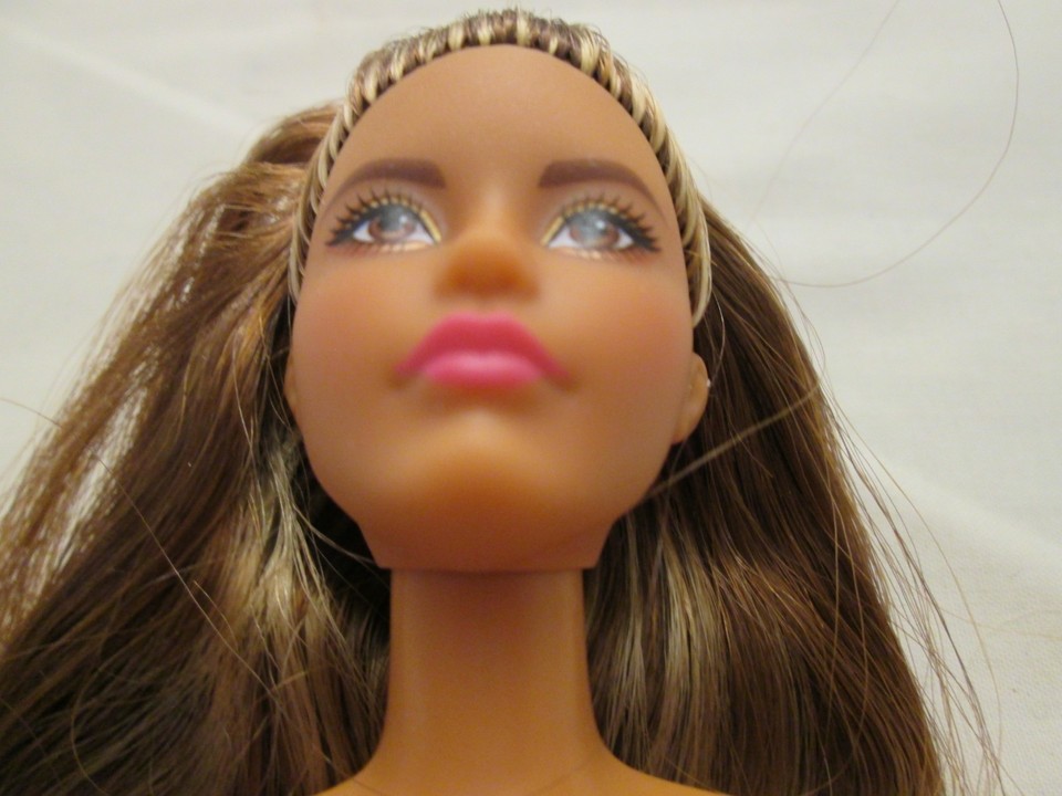 Nude Barbie Signature Looks #15 Doll Petite Made to Move Body ...