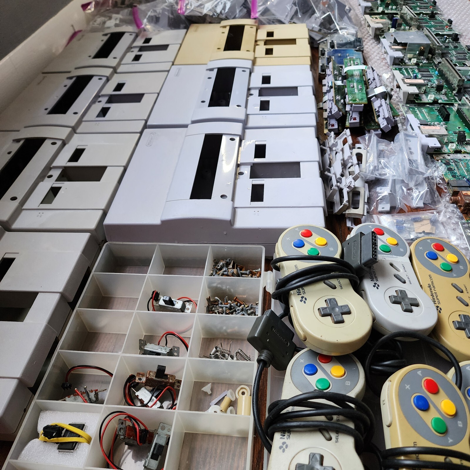 7+ Super Nintendo SNES Console and Remotes Lot For PARTS ONLY Includes ...