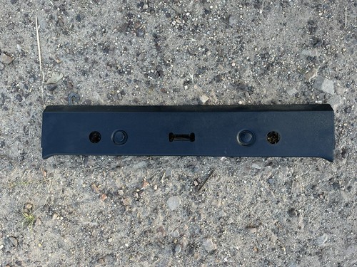 HOLDEN COMMODORE VX VY VZ Rear Middle Seat Ski Opening Trim WH WK WL ...