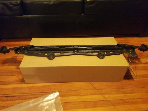 2018 Porsche Panamera 4s Bumper Cover Support Rail P/N 971807863 | eBay