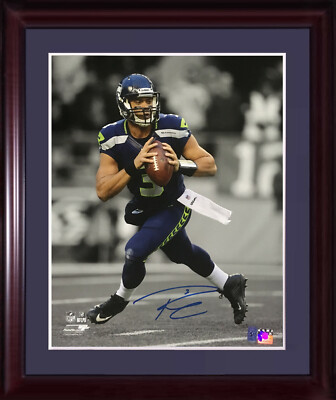 Russell Wilson Seahawks signed 16x20 Spotlight photo framed autograph ...