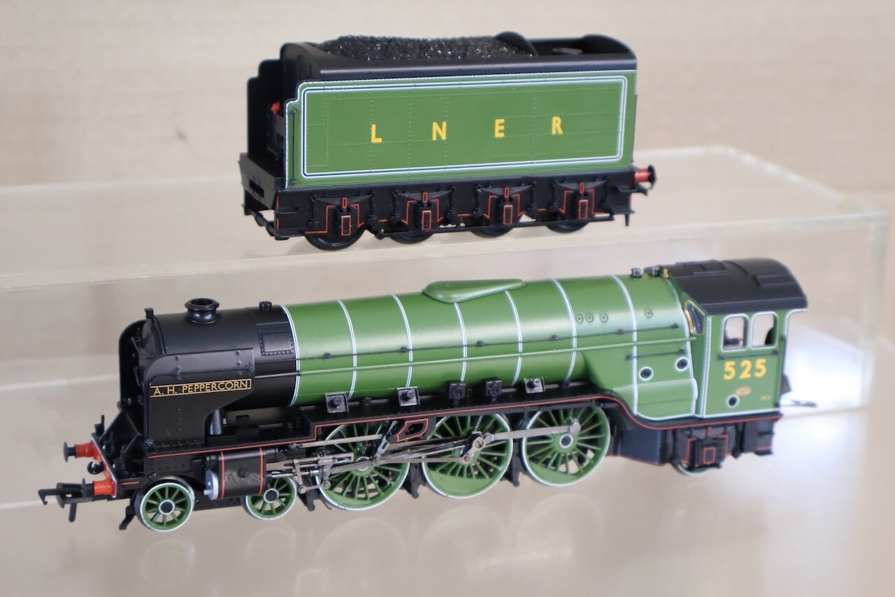 Bachmann 00 31-525 4-6-2 Class A2 LOCO 525 Ah Peppercorn LNER Green ...