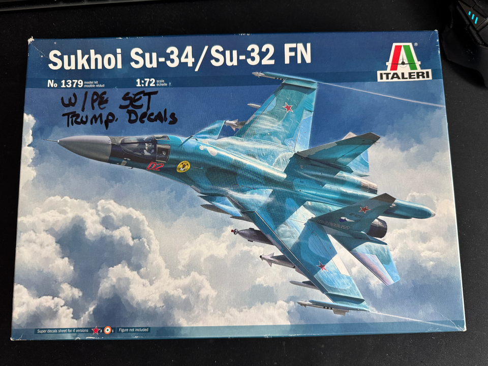Italeri Sukhoi SU-34 Strike Flanker Model Airplane Aircraft Kit 1:72 ...