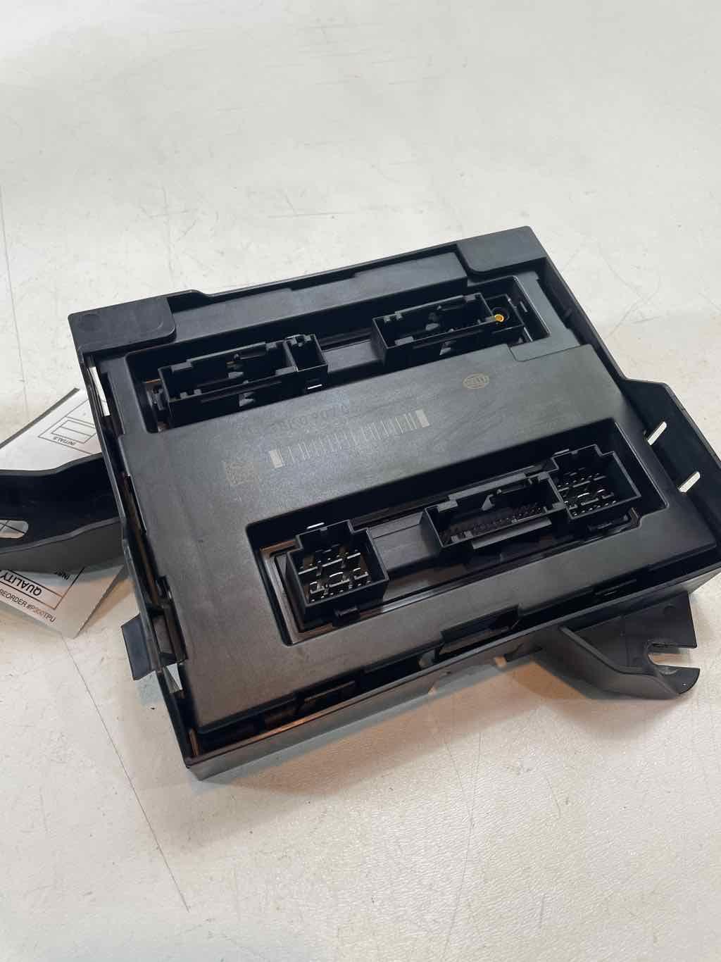 AUDI Q5 Comfort Control Module Unit ECU With Trim 8R FACELIFT ...