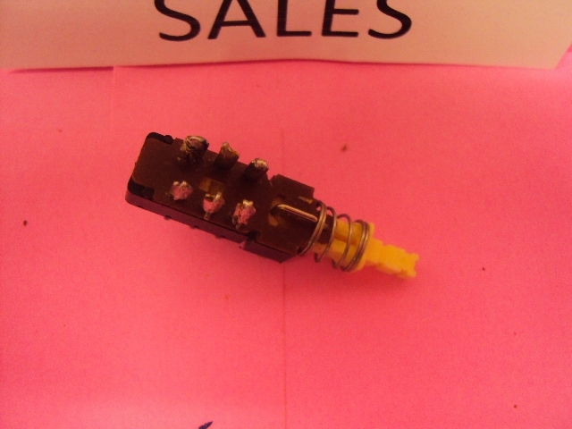 Harman Kardon 630 Push Button Switch. Speakers, Tape Monitor, Mono, ETC ...