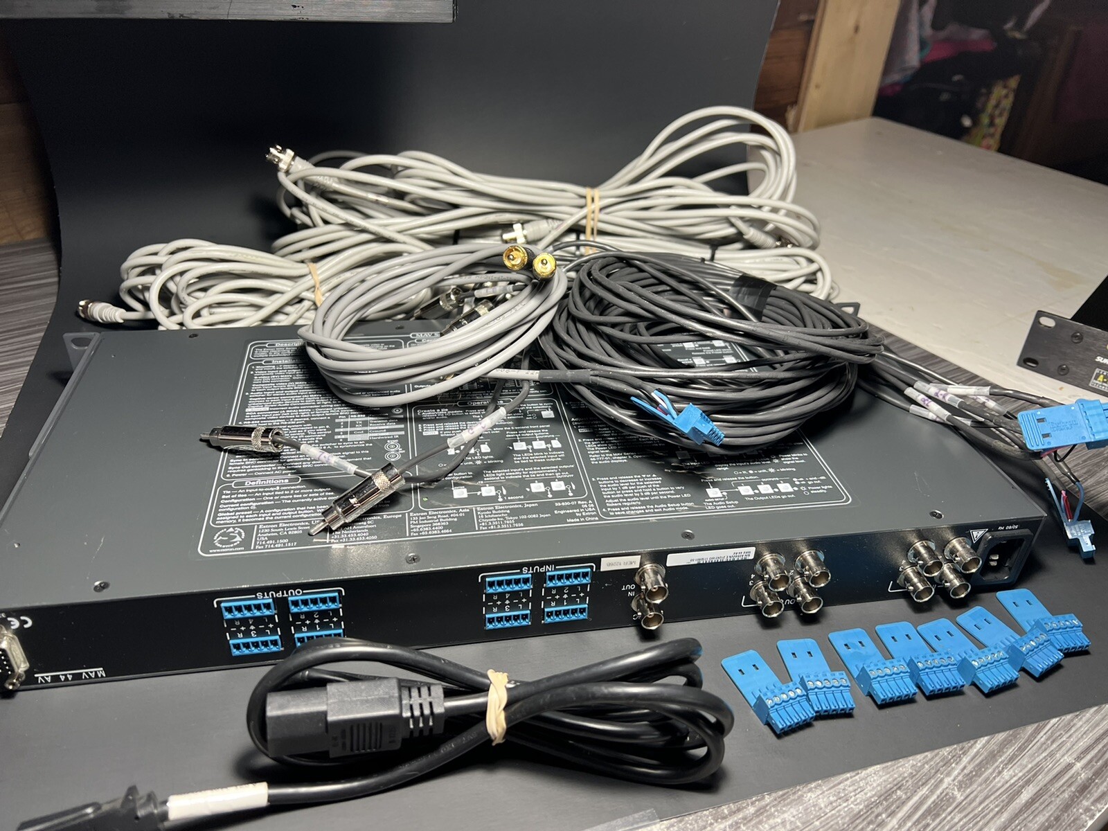 Extron MAV Series - 44 AV Matrix Switcher Rackmount Audio Video ...