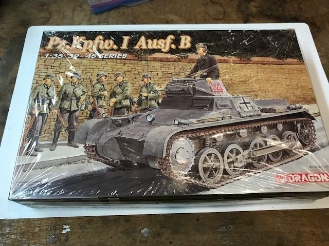 DML Dragon Pz.Kpfw. I Ausf B w/Star Decals...1/35...Kit 6186...MINT | eBay