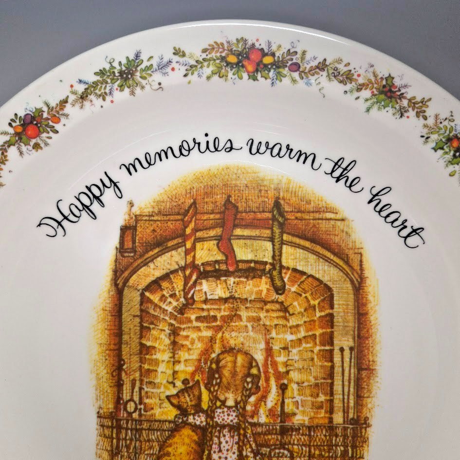 Holly Hobbie Christmas 1972, 10" Porcelain Commemorative Edition Plate ...