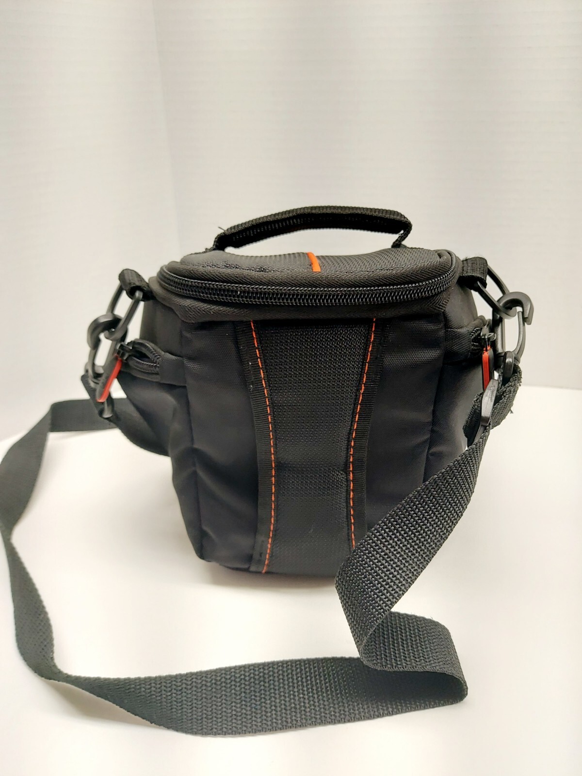 Case Logic Black Nylon Camera Bag With Strap & Padded w/ 3 Zipper ...