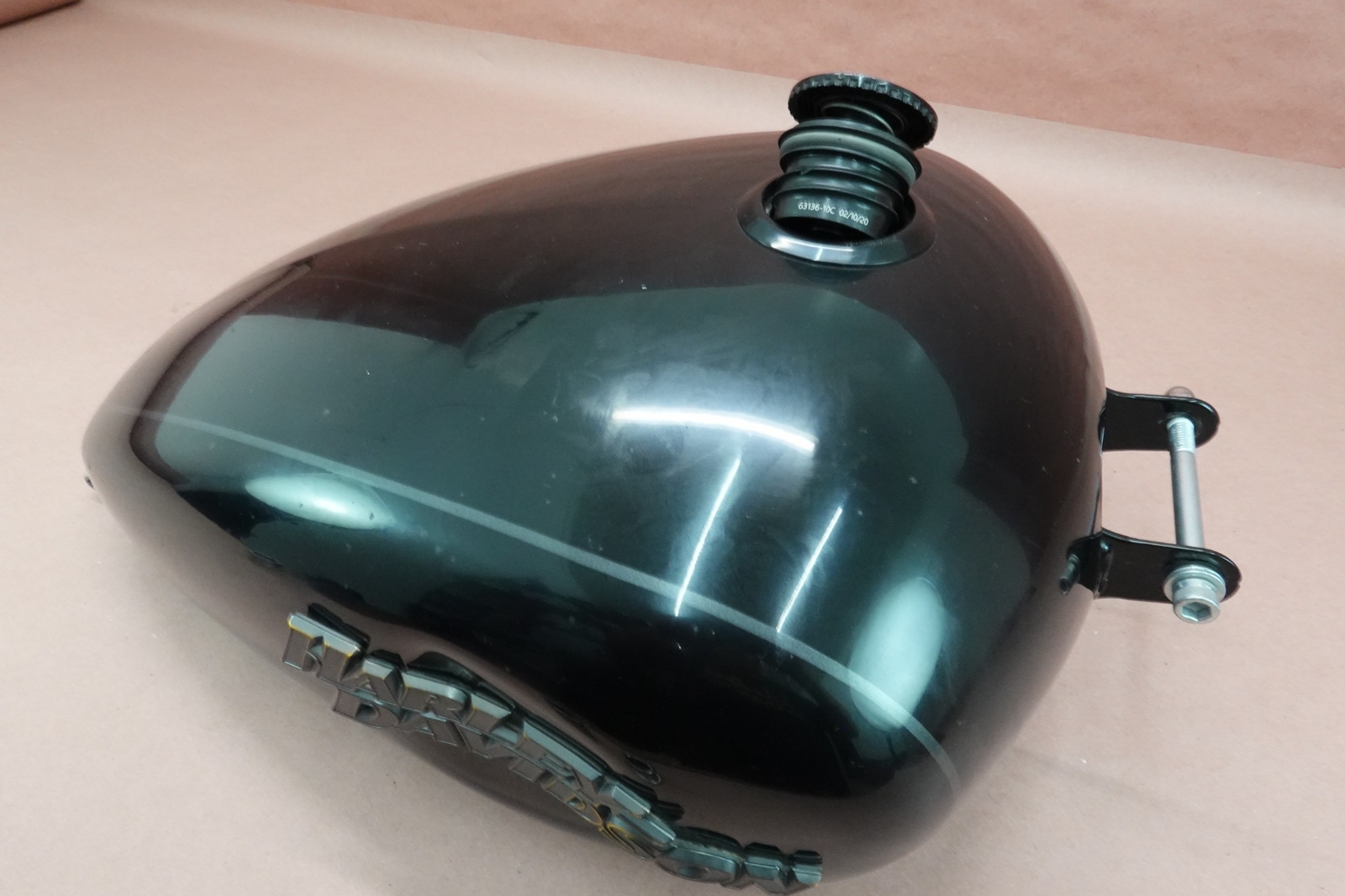 2018-2022 Harley Davidson Dyna Street Bob FXDB Gas Fuel Tank | eBay