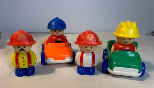 Vintage 2 cars and 4 people Shelcore Inc set | eBay